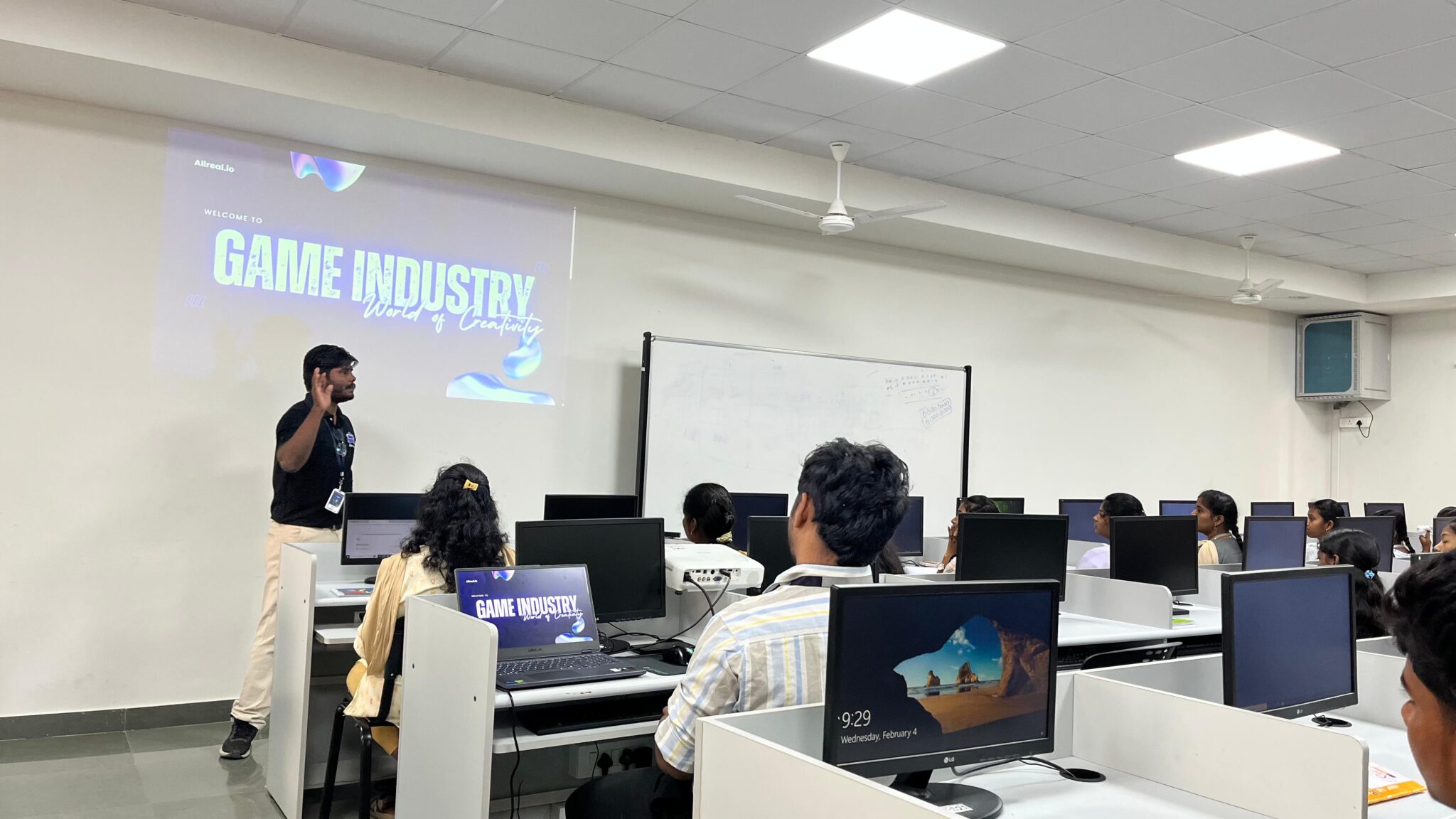 Industry Interaction Course on Multimedia Animation - CARE College of ...